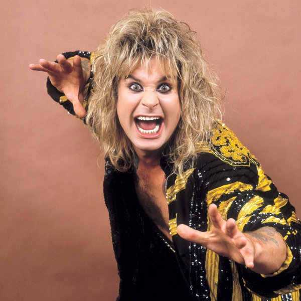 Sharon Osbourne: "I Motley Crue si sono fatti pubblicità grazie ad Ozzy ...