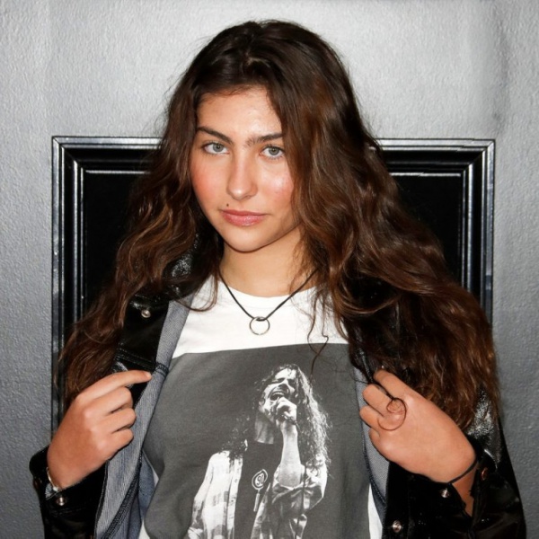 Toni Cornell e il ricordo di papà Chris con una cover di Hunger Strike ...